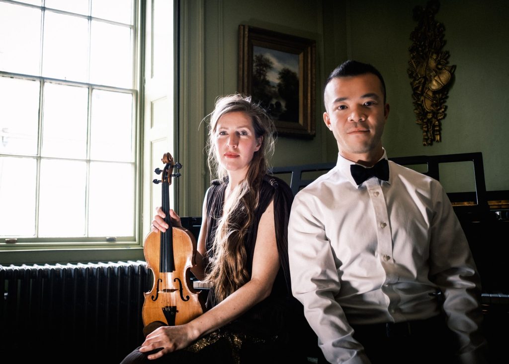 Albert Lau und Philippa Mo »Devastation, Romance and Hope« - DIE GLOCKE ...