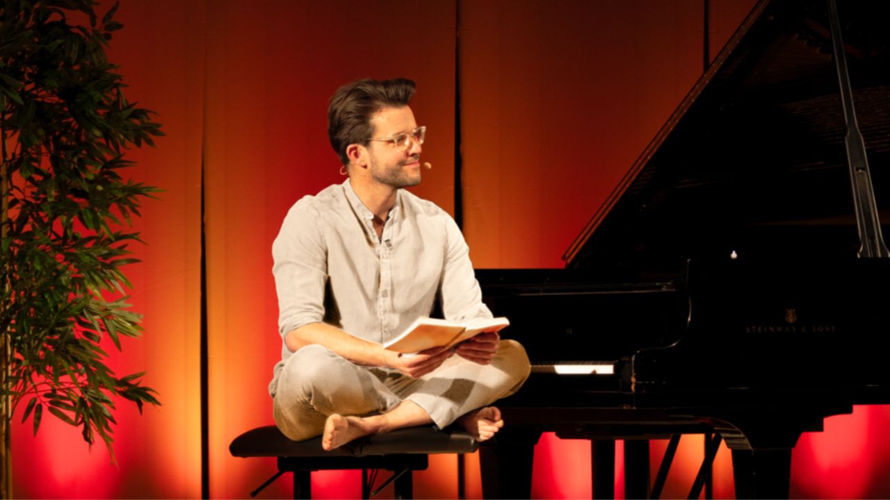»Storytelling Piano« - DIE GLOCKE | Das Bremer Konzerthaus