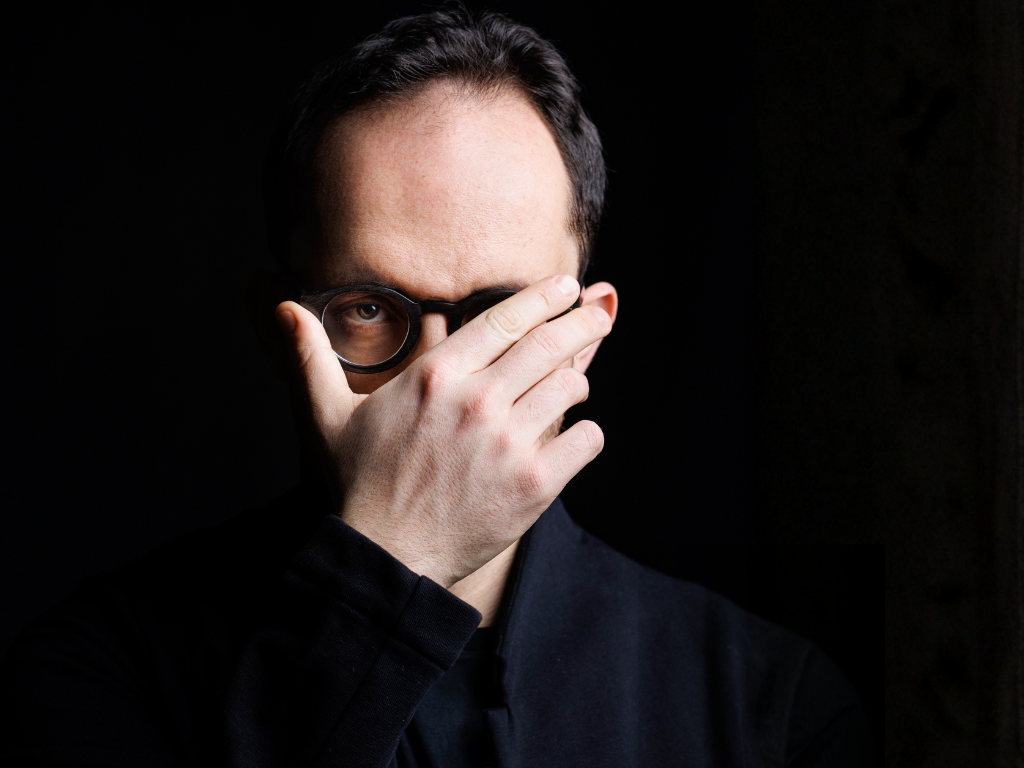 Igor Levit »Das pure Leben« 1. Meisterkonzert - DIE GLOCKE | Das Bremer ...